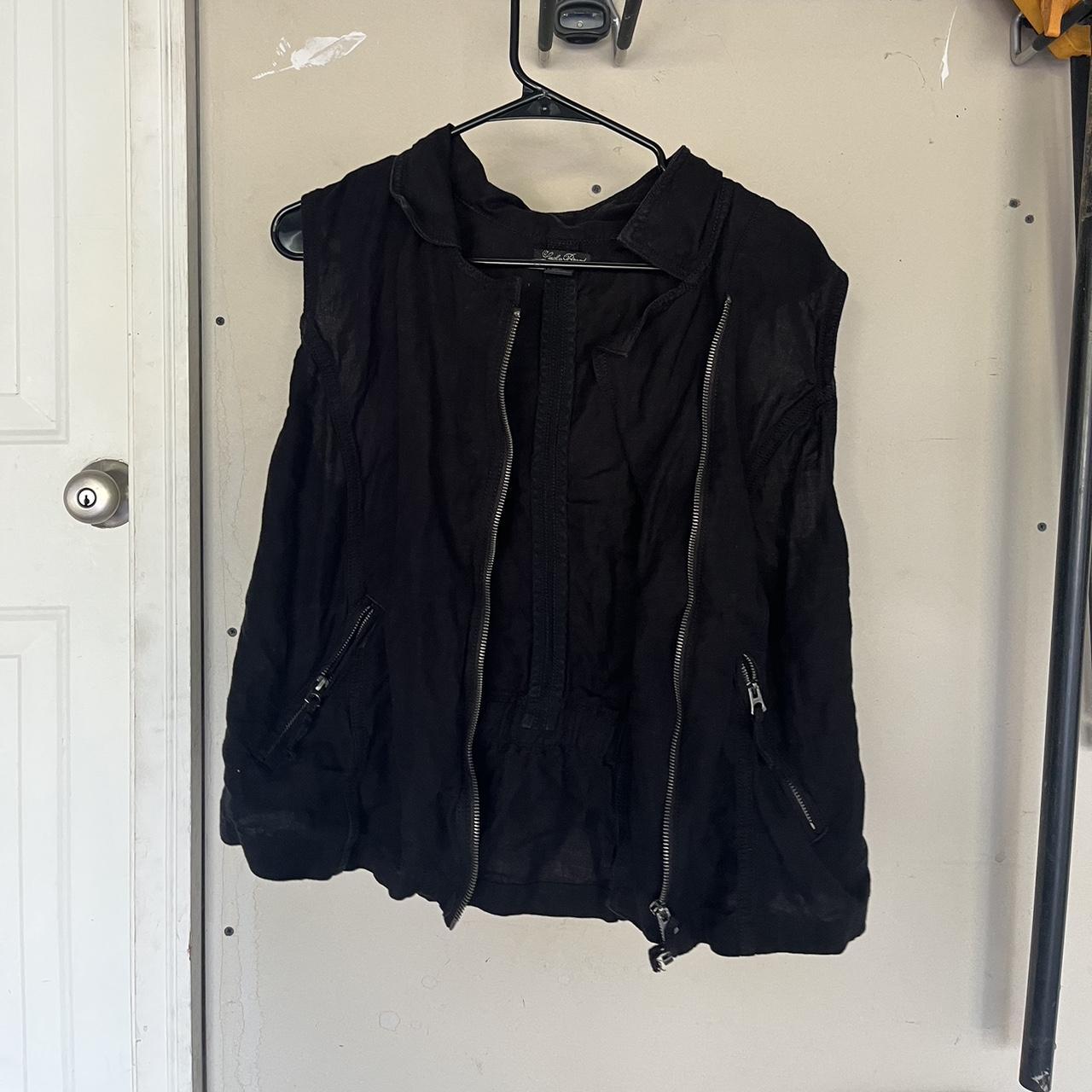 black vest !!! - Depop