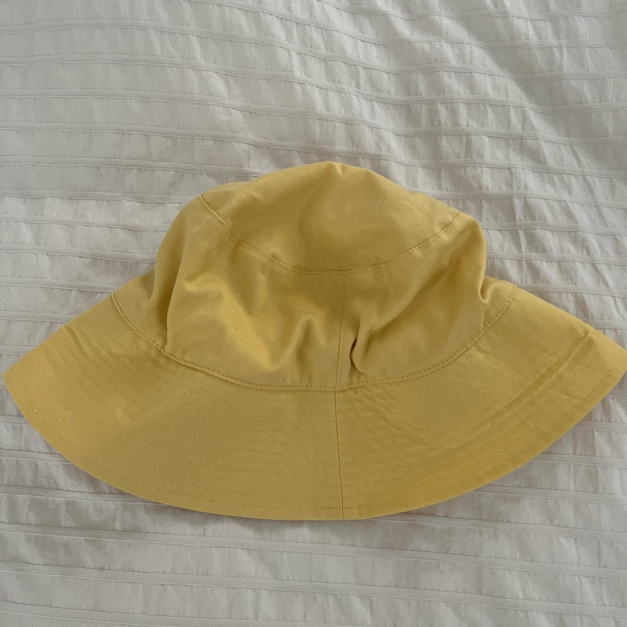 BAGGU butter yellow bucket hat, only worn once🥹🫶🏼 ... - Depop