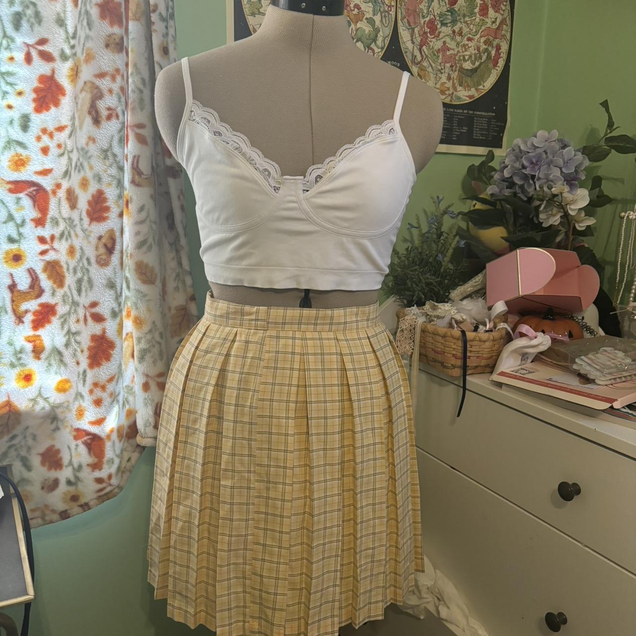 Pastel Yellow Pleated Skirt An adorable plaid... - Depop