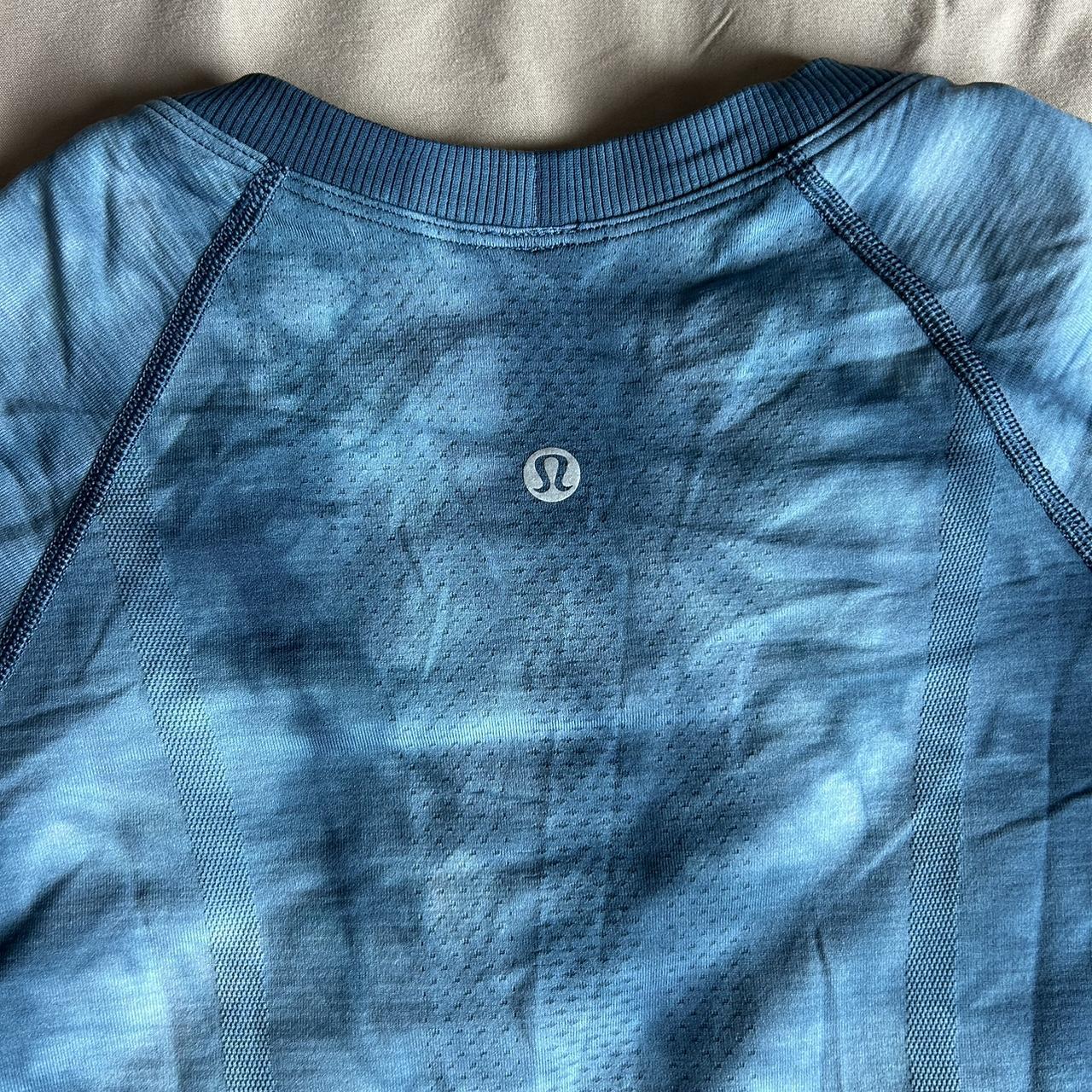 blue lululemon top 🌊🪼 size 4, tags ripped off - Depop