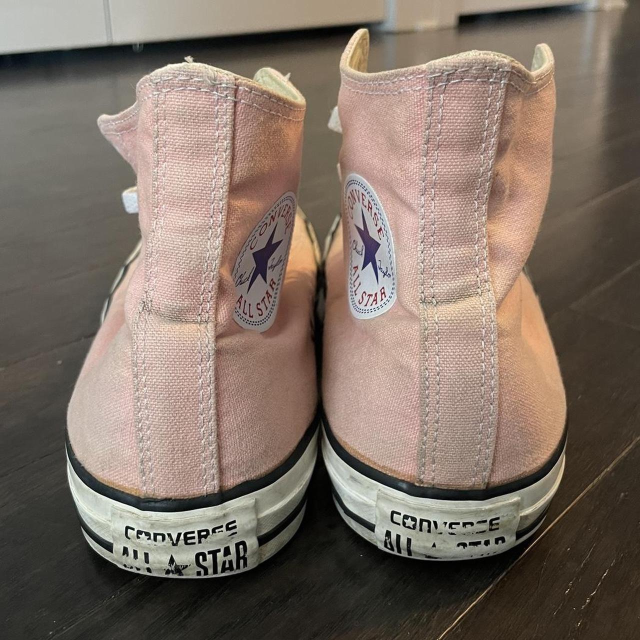 Peachy Pink Converse Classic High Tops💓 - Depop