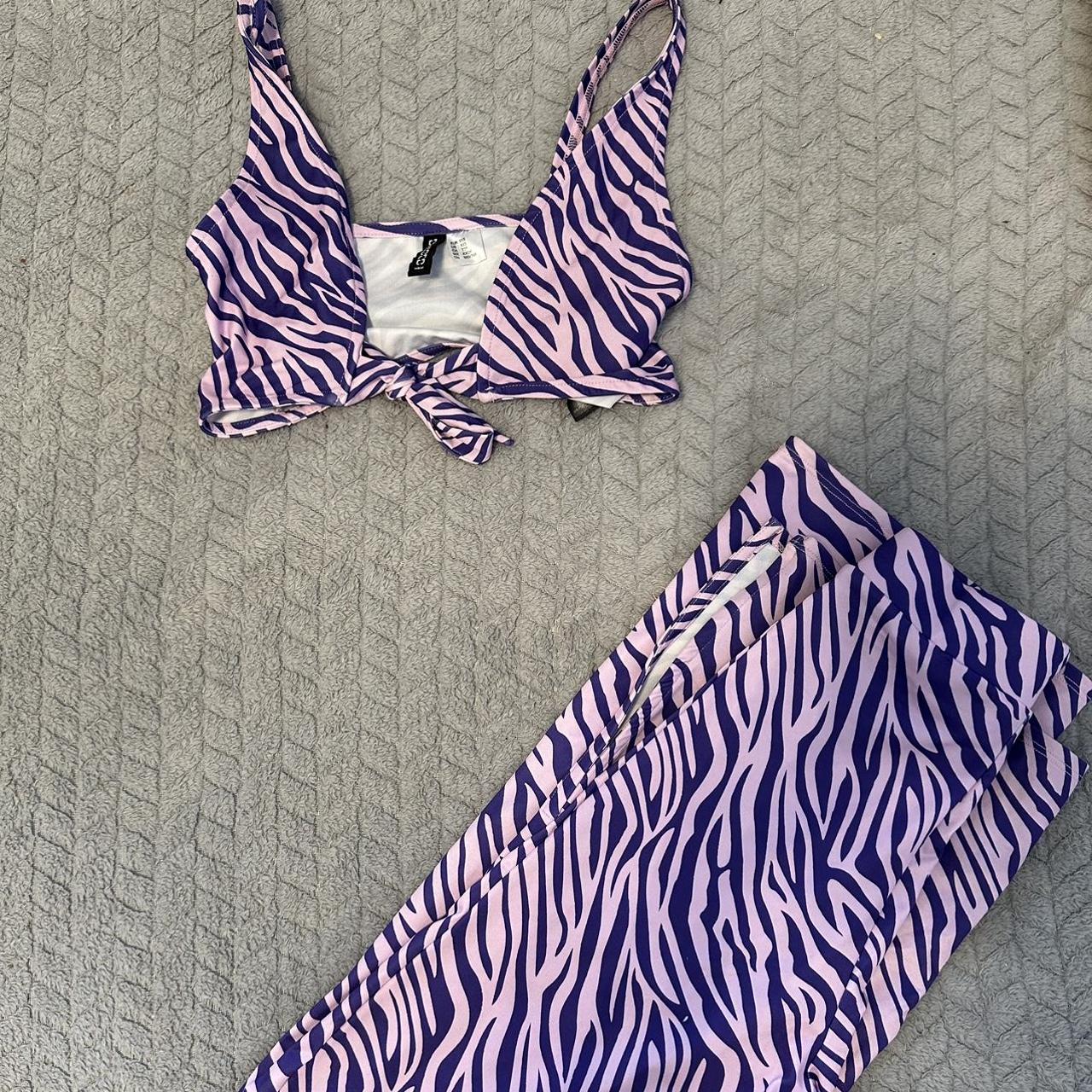 H&M purple zebra print co ord / two piece 🖤 only... - Depop