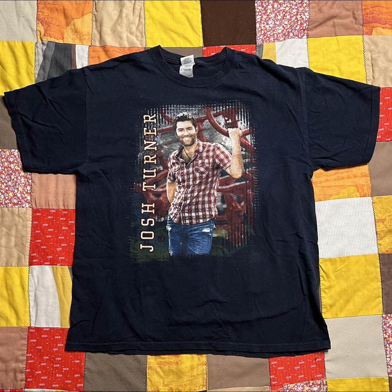 Y2k Josh Turner Tour Tshirt Some fading in areas My... - Depop