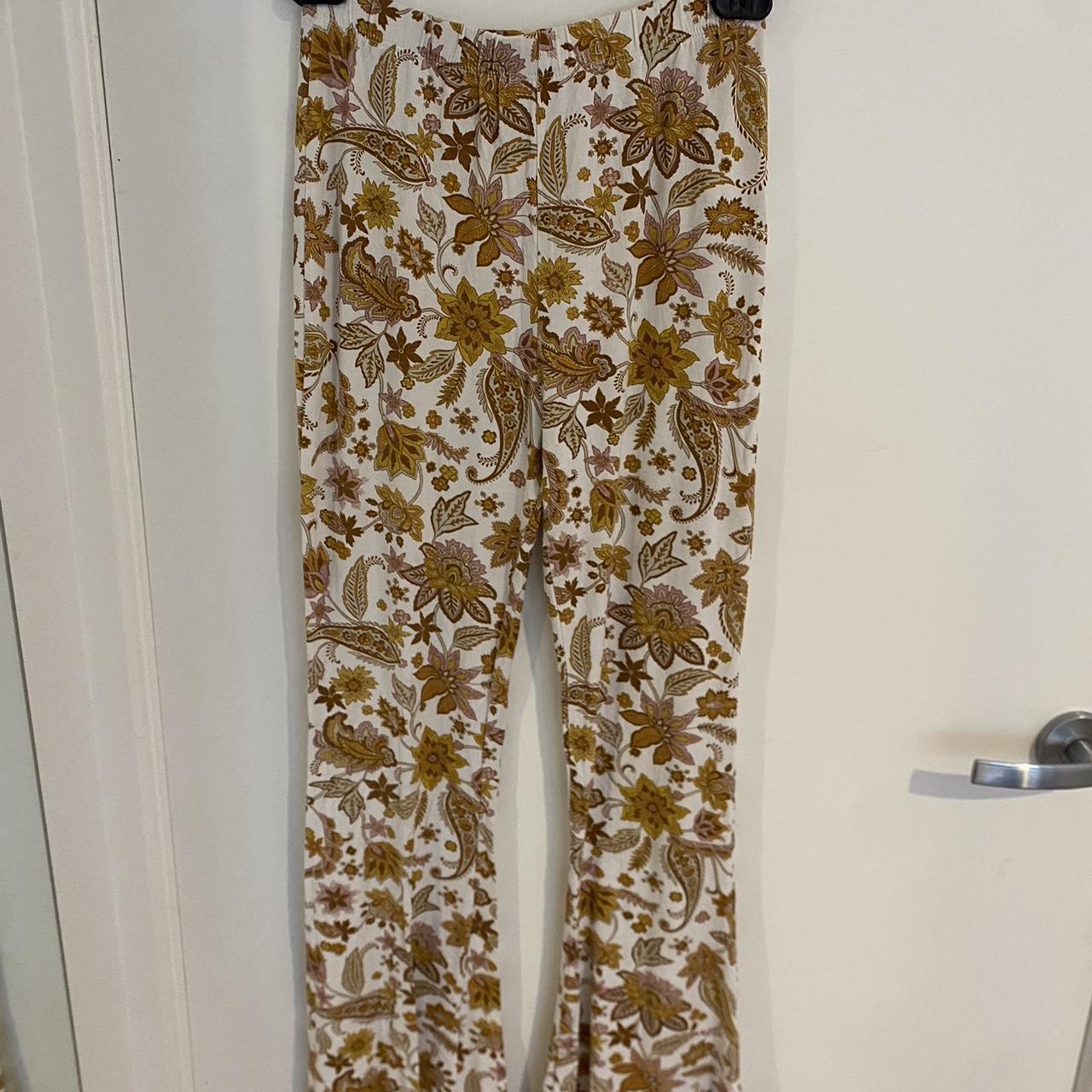 ghanda flare pants, stretchy and super comfy worn... - Depop