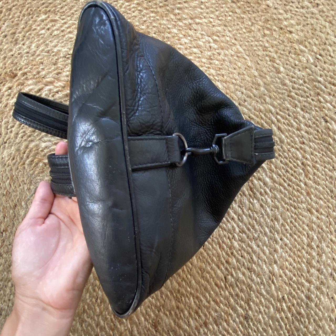 Vintage Black Leather Slouchy Shoulder Bag/Backpack.... - Depop
