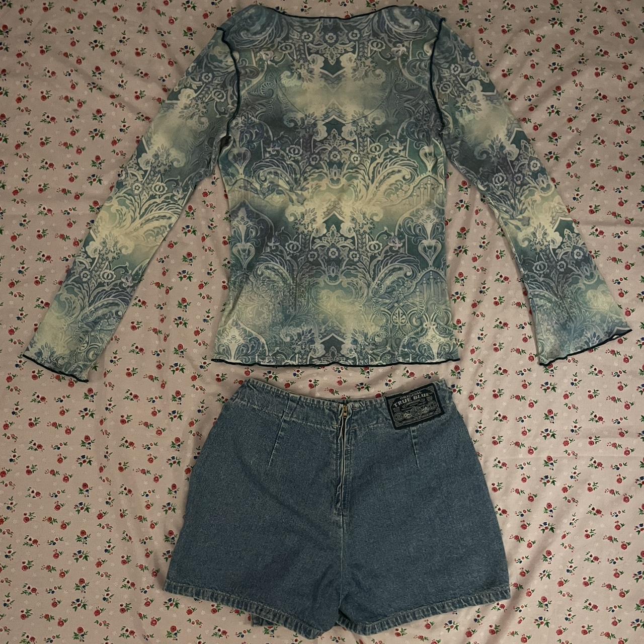 Earthy tie die, yellow blue and green graphic... - Depop