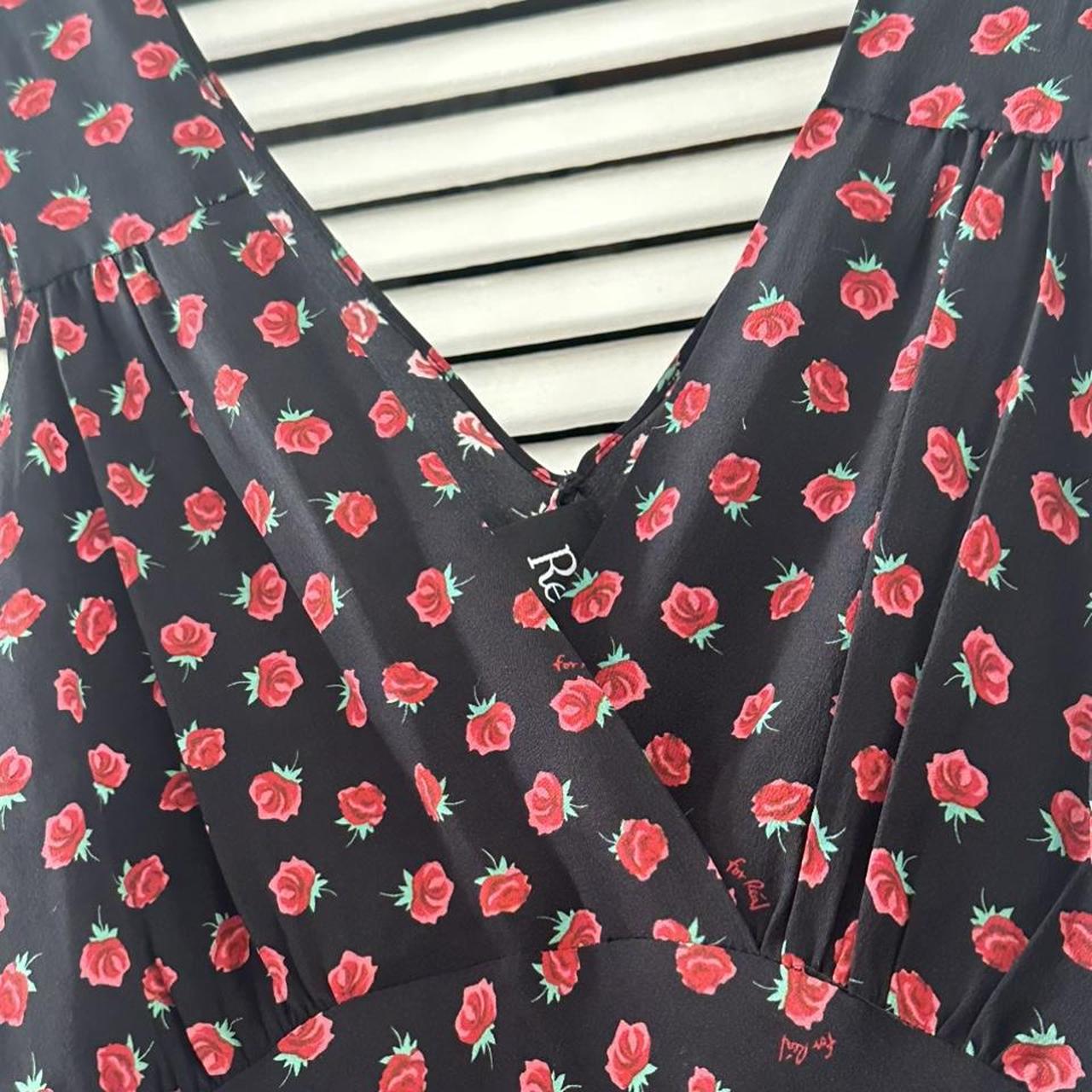 The Liv dress realisation par Size s Worn once - Depop