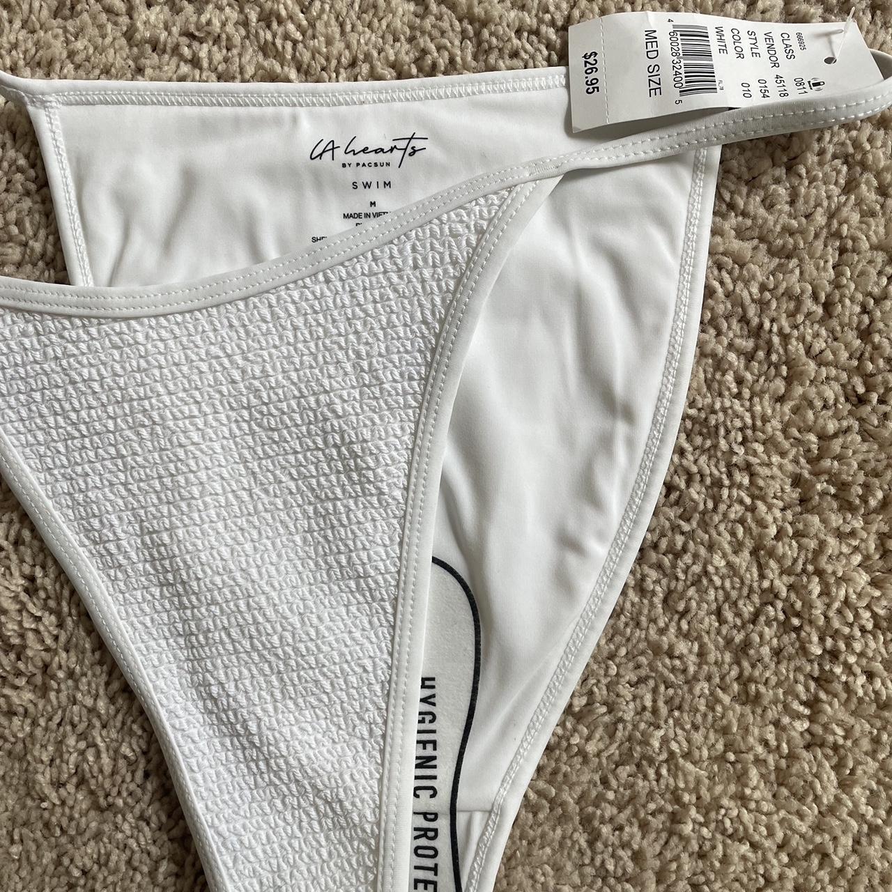 Women's White Bikinis-and-tankini-sets | Depop