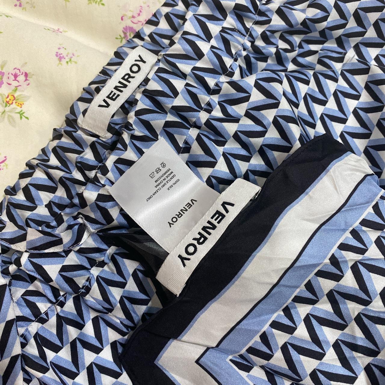 Venroy blve v monogram silk set instant buy on scarf... - Depop