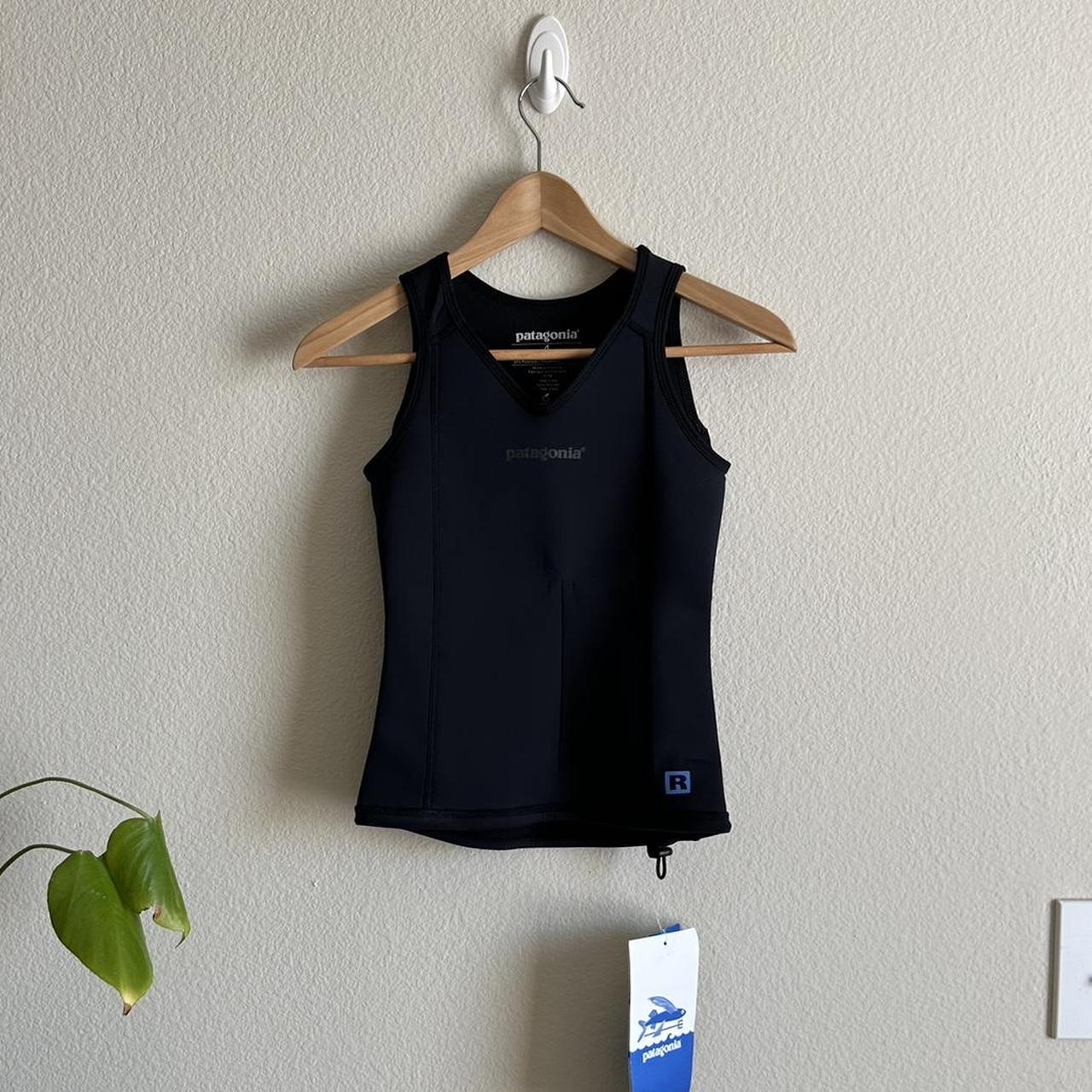 New with tags Patagonia Women's R1 Wetsuit Neoprene... - Depop