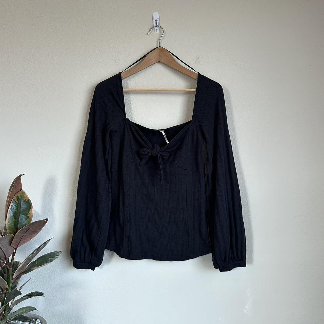 Free People Black Square Tie Neck Top. Drapey puff... - Depop
