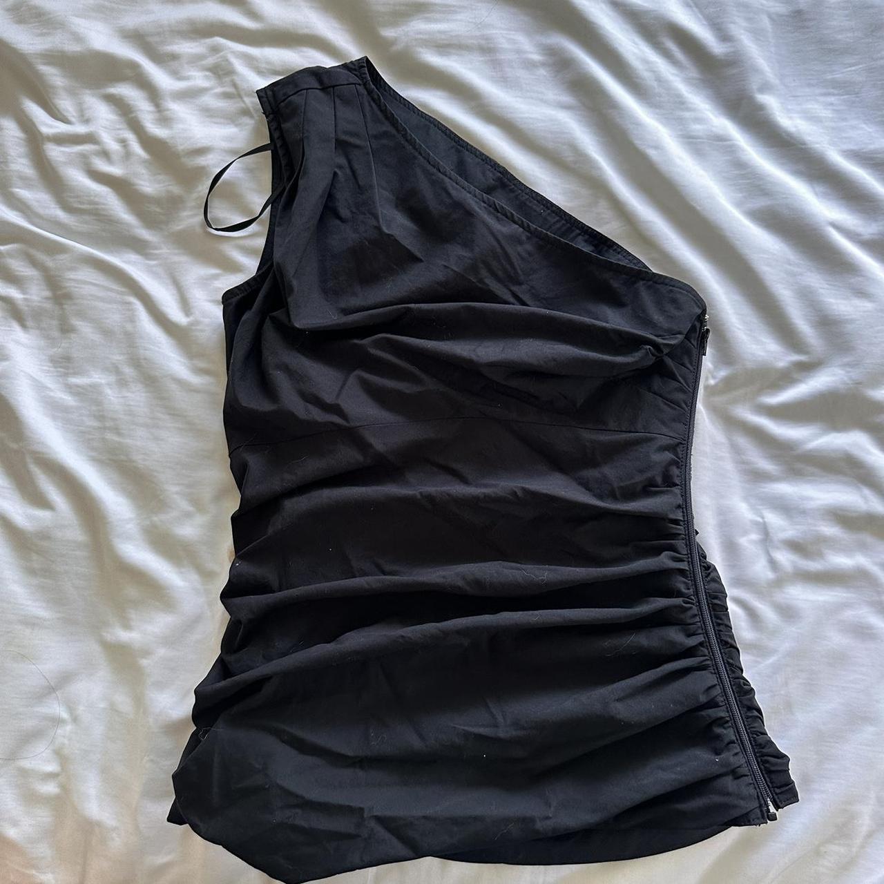 Amazing quality n condition black one shoulder... - Depop