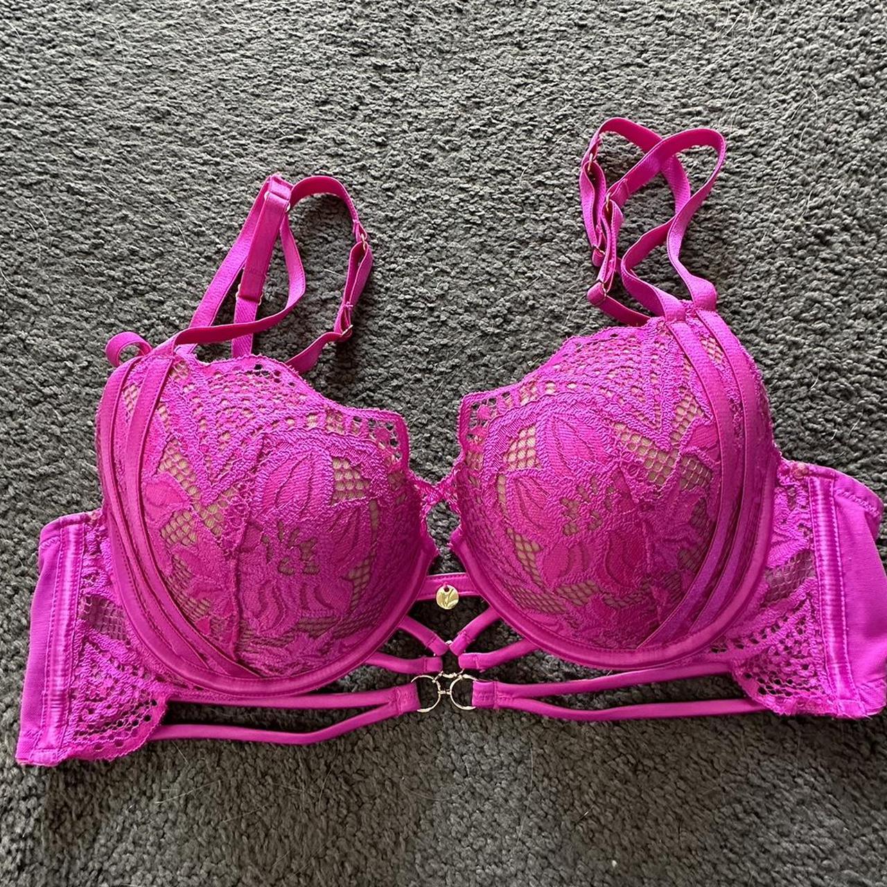 Bras n Things Vamp Bra •• Size // 12C In perfect... - Depop