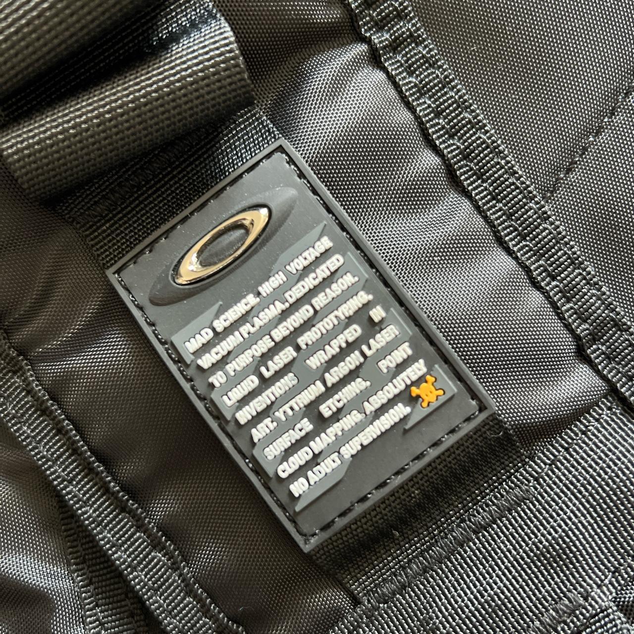 Vintage 2000s Oakley Sandbag sling bag Black... - Depop