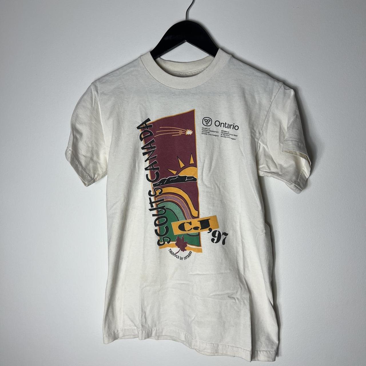 Women's Cream T-shirt | Depop