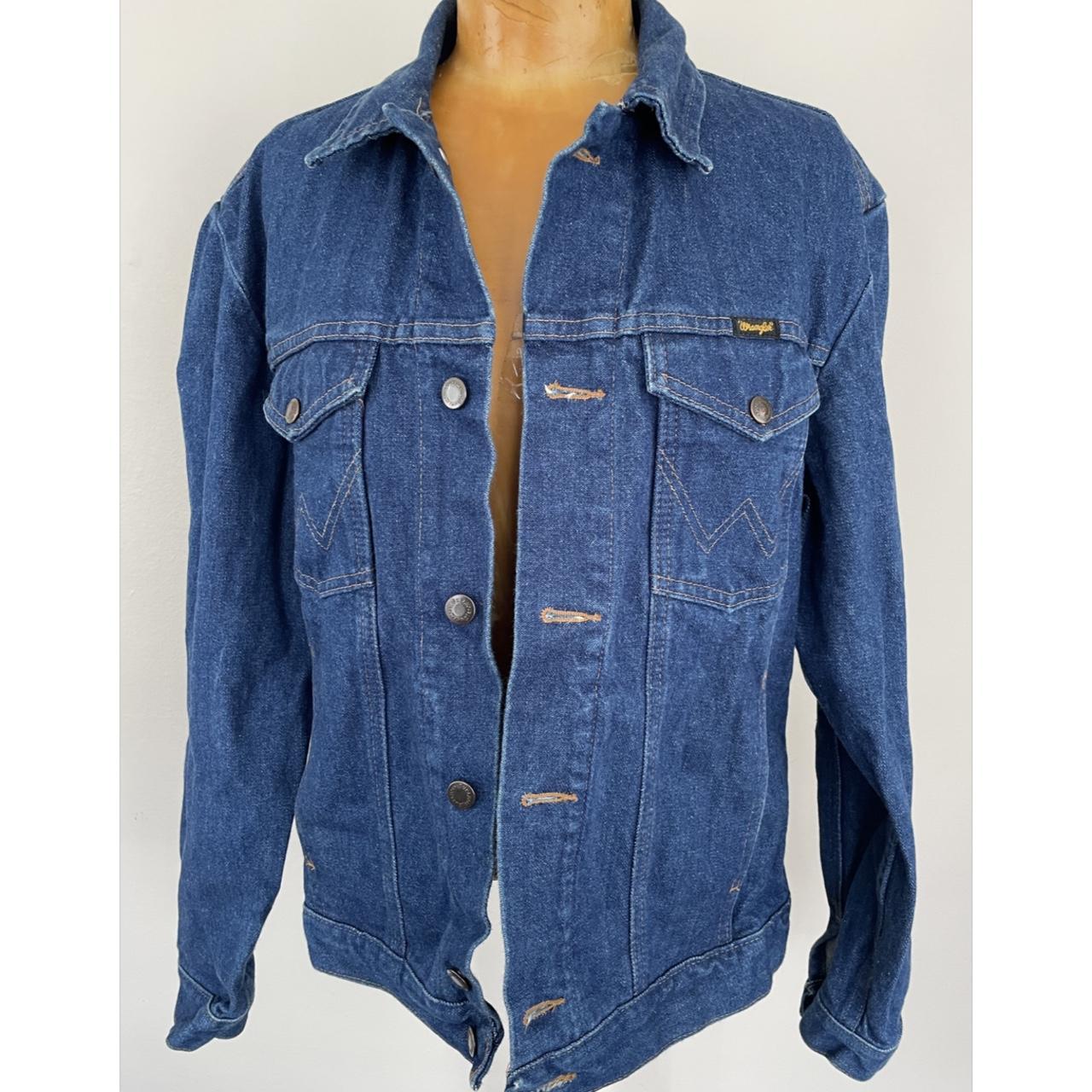 Wrangler dark denim jacket Sz Medium Measures... - Depop