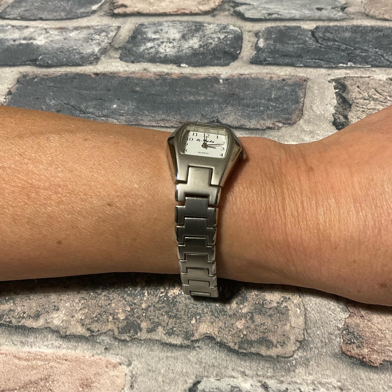 21P Free Worldwide Shipping Choose A Classic... - Depop