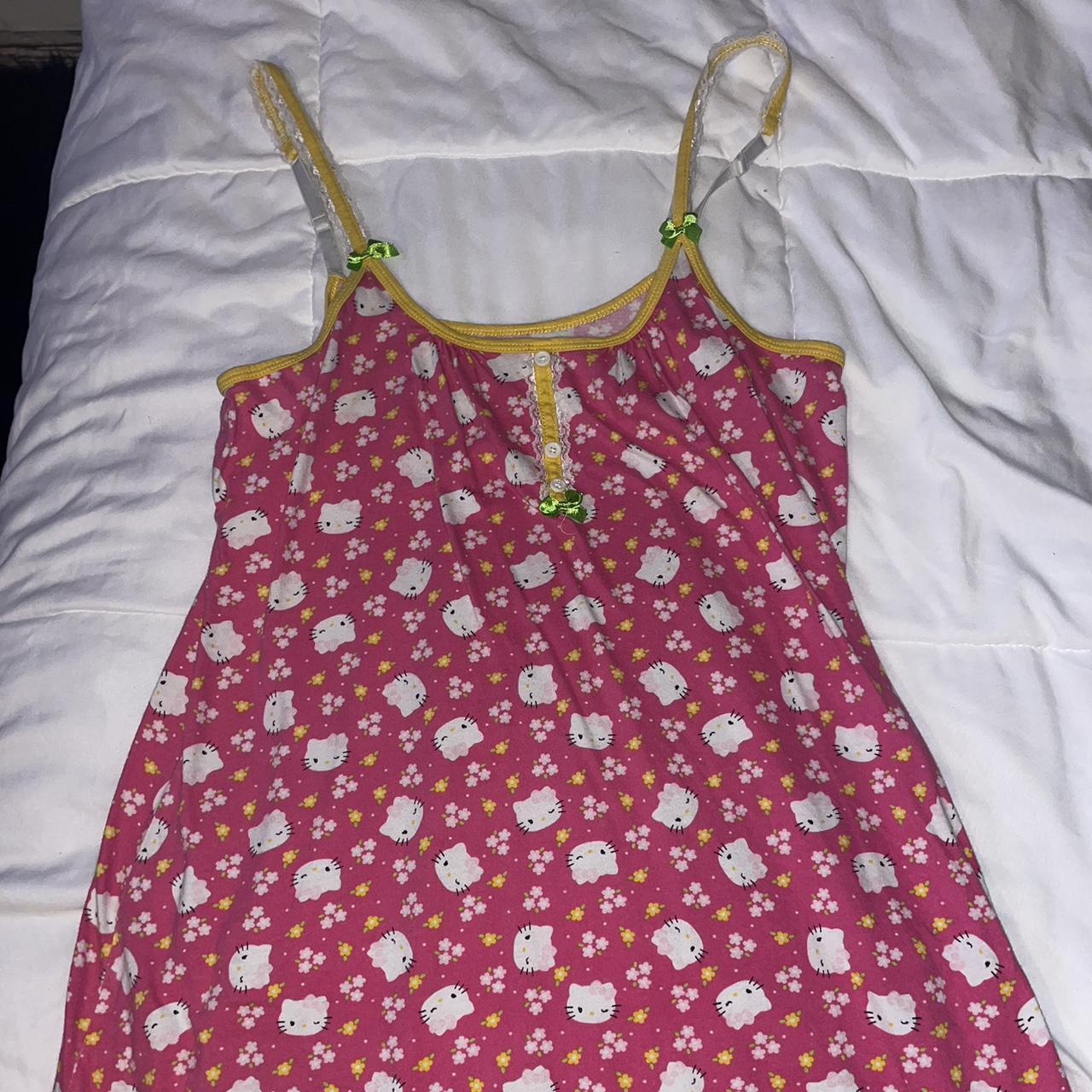 Hello kitty nightgown 🌸 Fits a size... - Depop