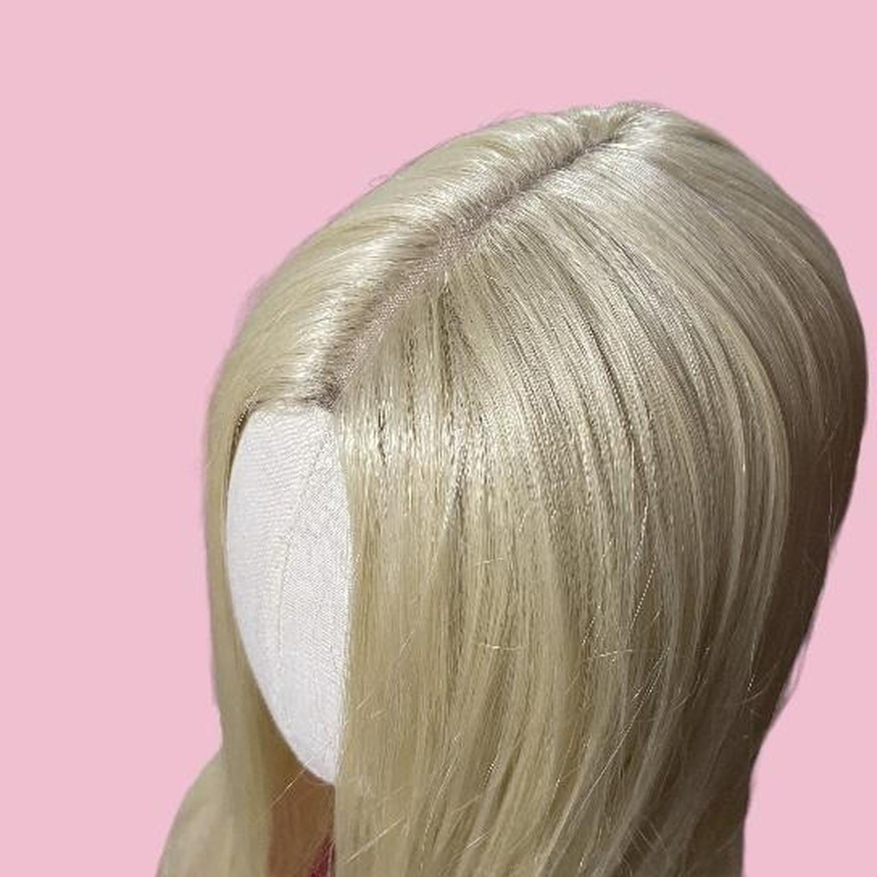 Blonde straight hair Wig it’s shorter in the back... - Depop