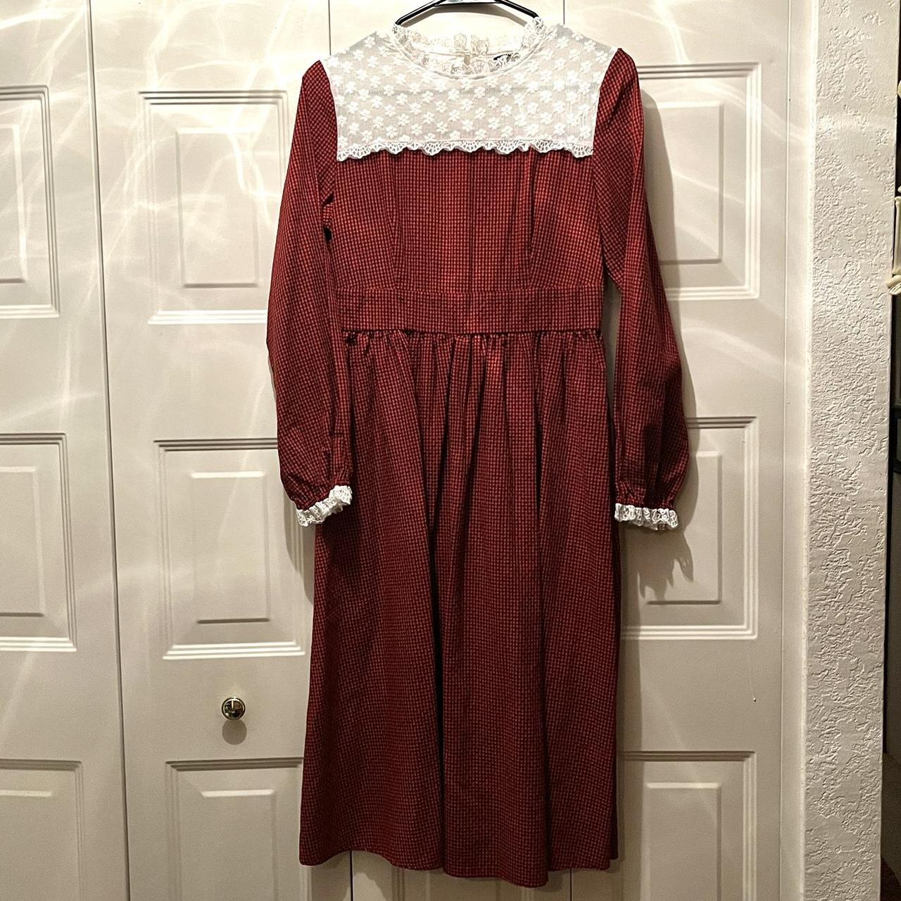 Red checkered plaid cottagecore midi dress from... - Depop