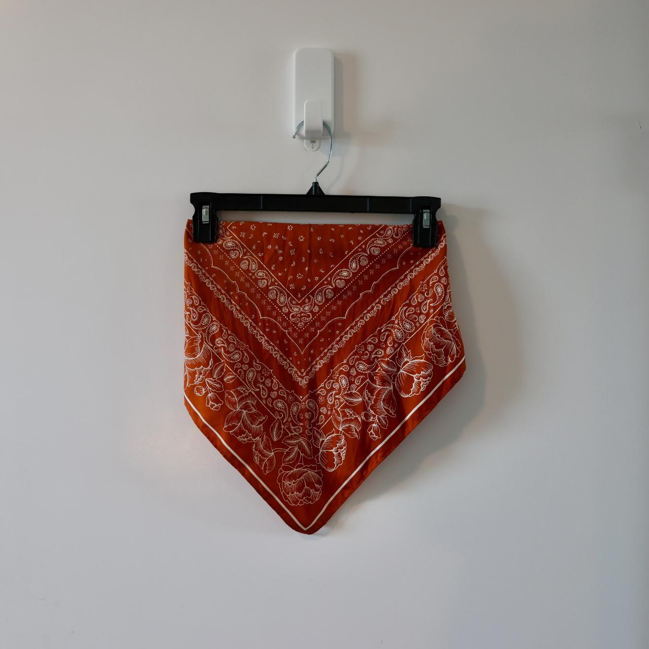 This H&M scarf is so adorable. You can wear it as a... - Depop