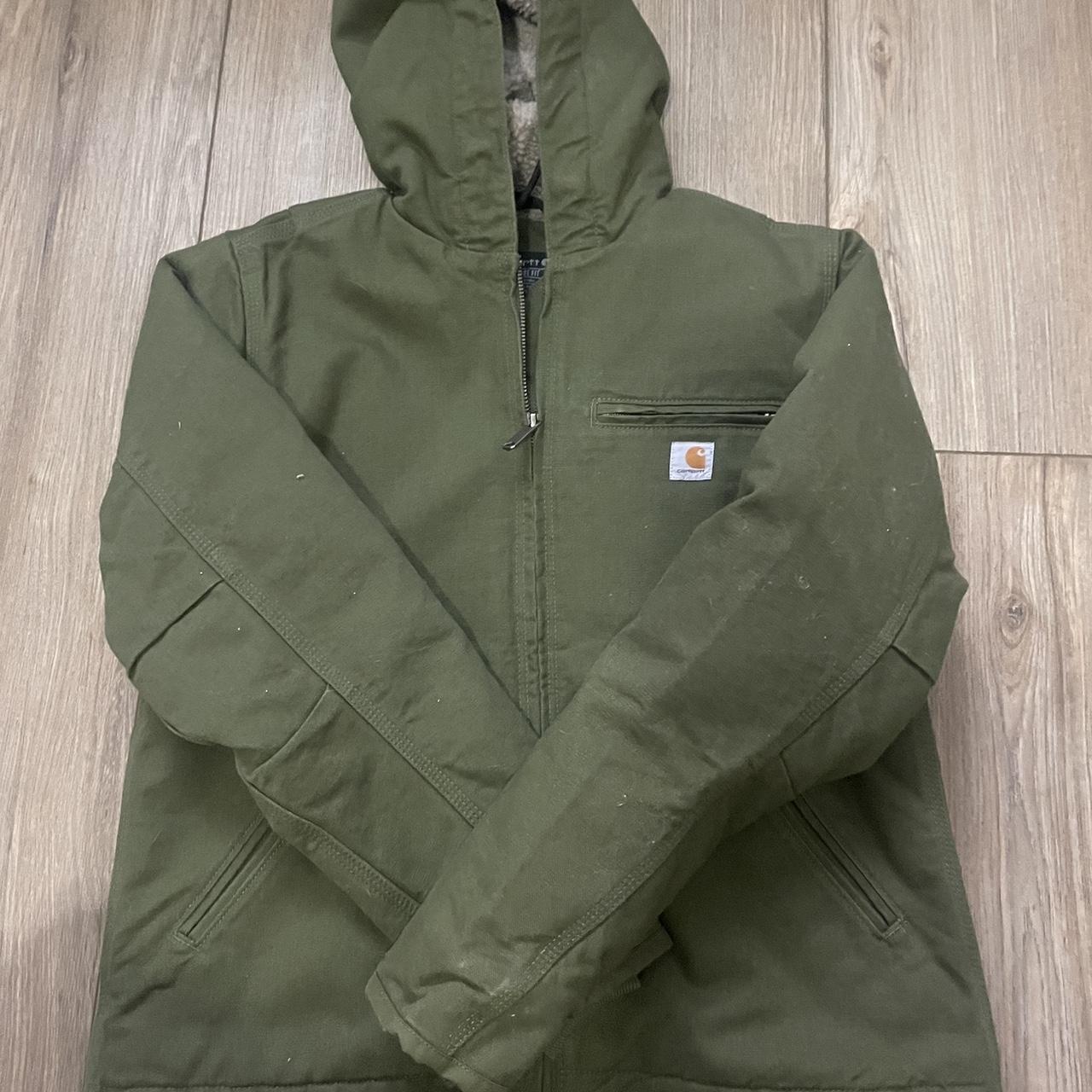 Carharrt green relaxed fit jacket - Depop