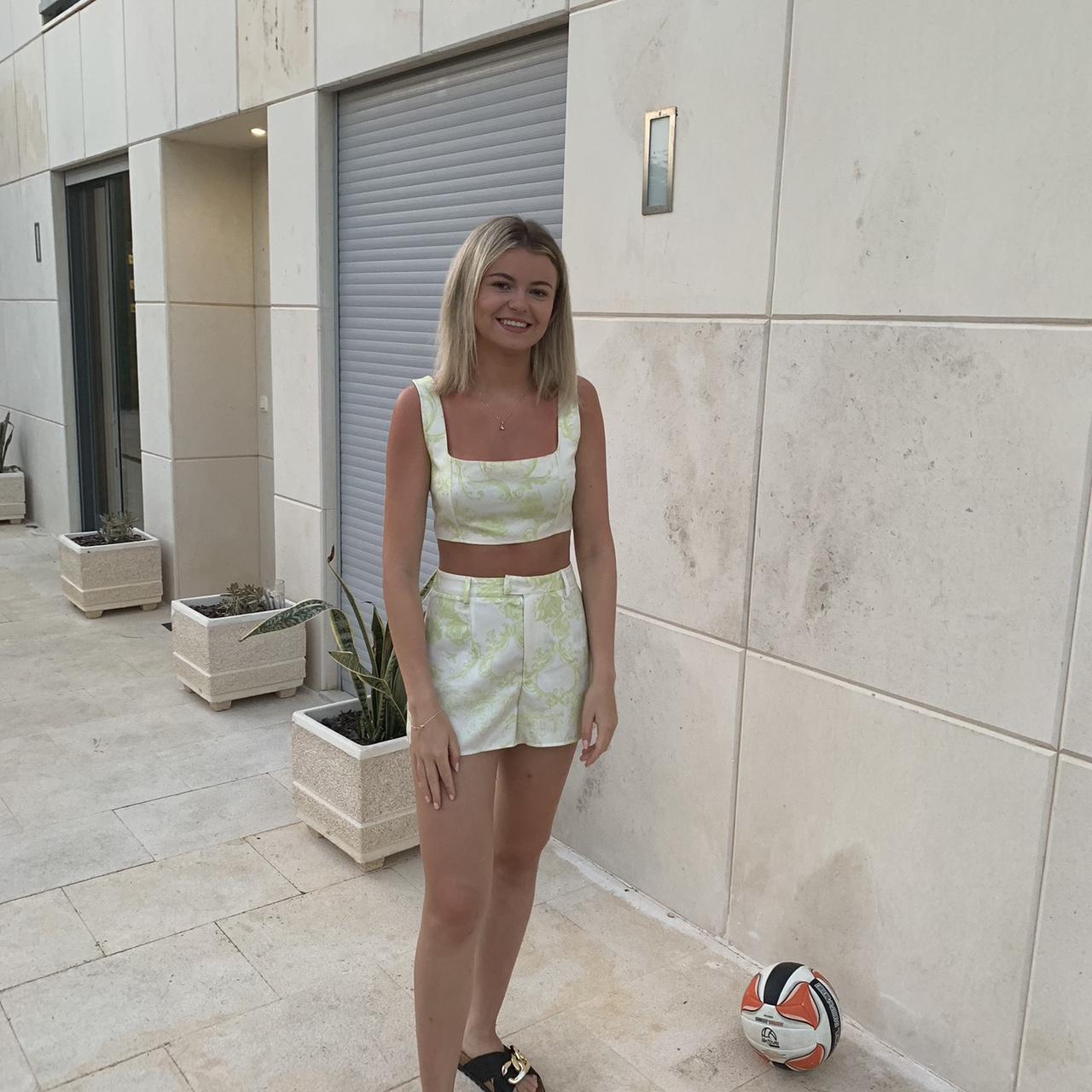 Missguided lime co ord top and shorts Only worn... - Depop