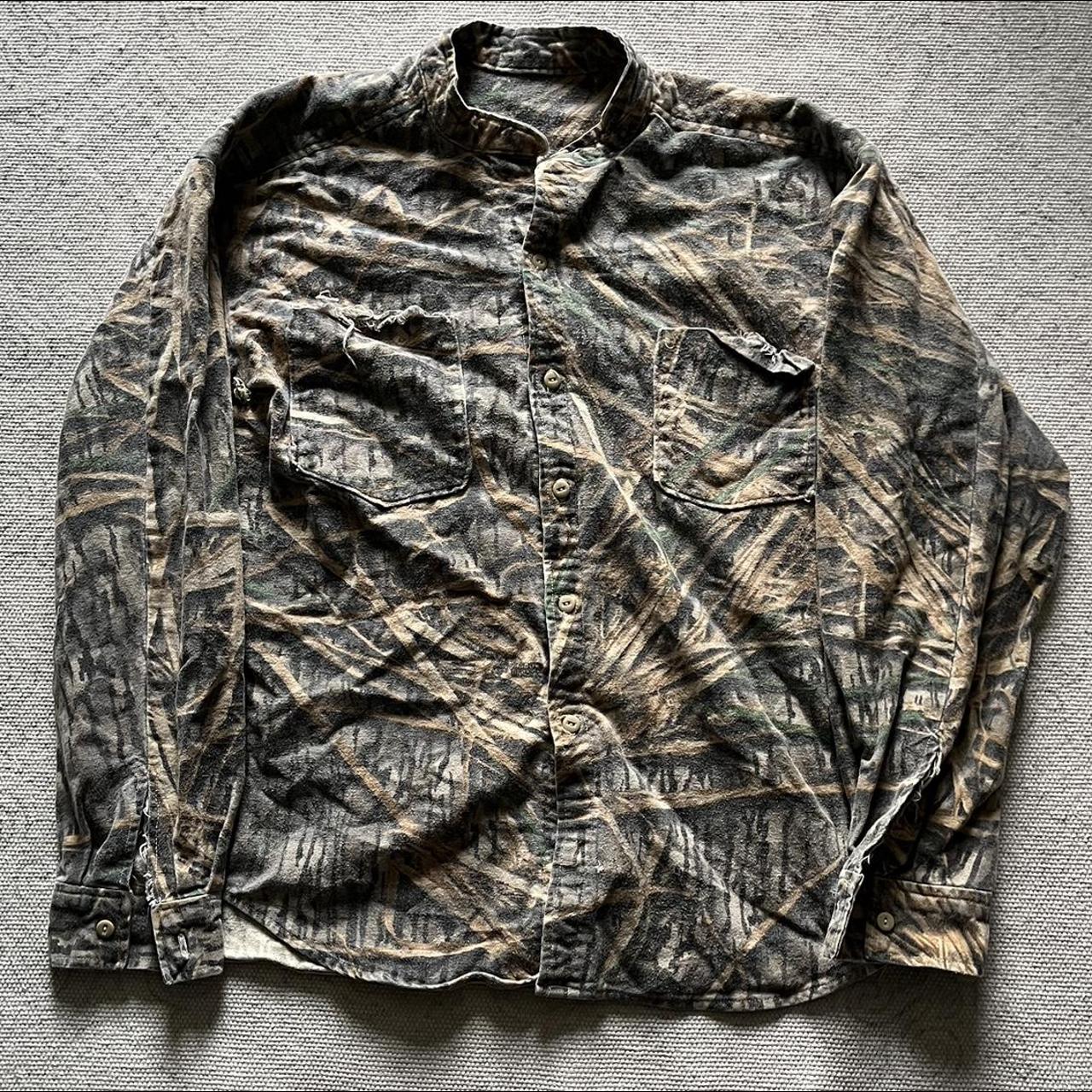 Vintage RealTree Camo Button Up Shirt Pit to pit:... - Depop