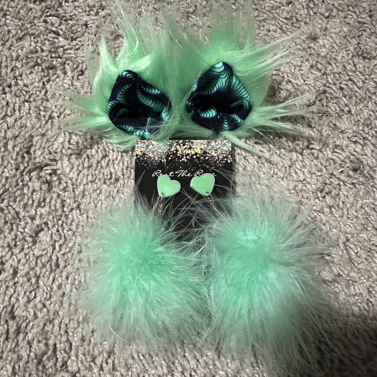 Mint green kritter klips and heart shaped fluff... - Depop