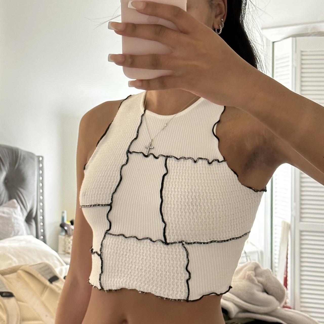 American Threads Women's White and Black Crop-top | Depop