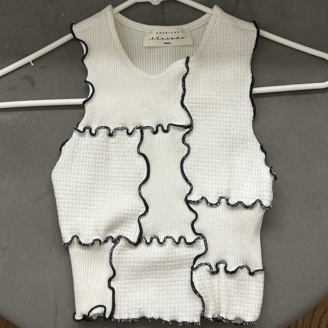 American Threads Women's White and Black Crop-top | Depop
