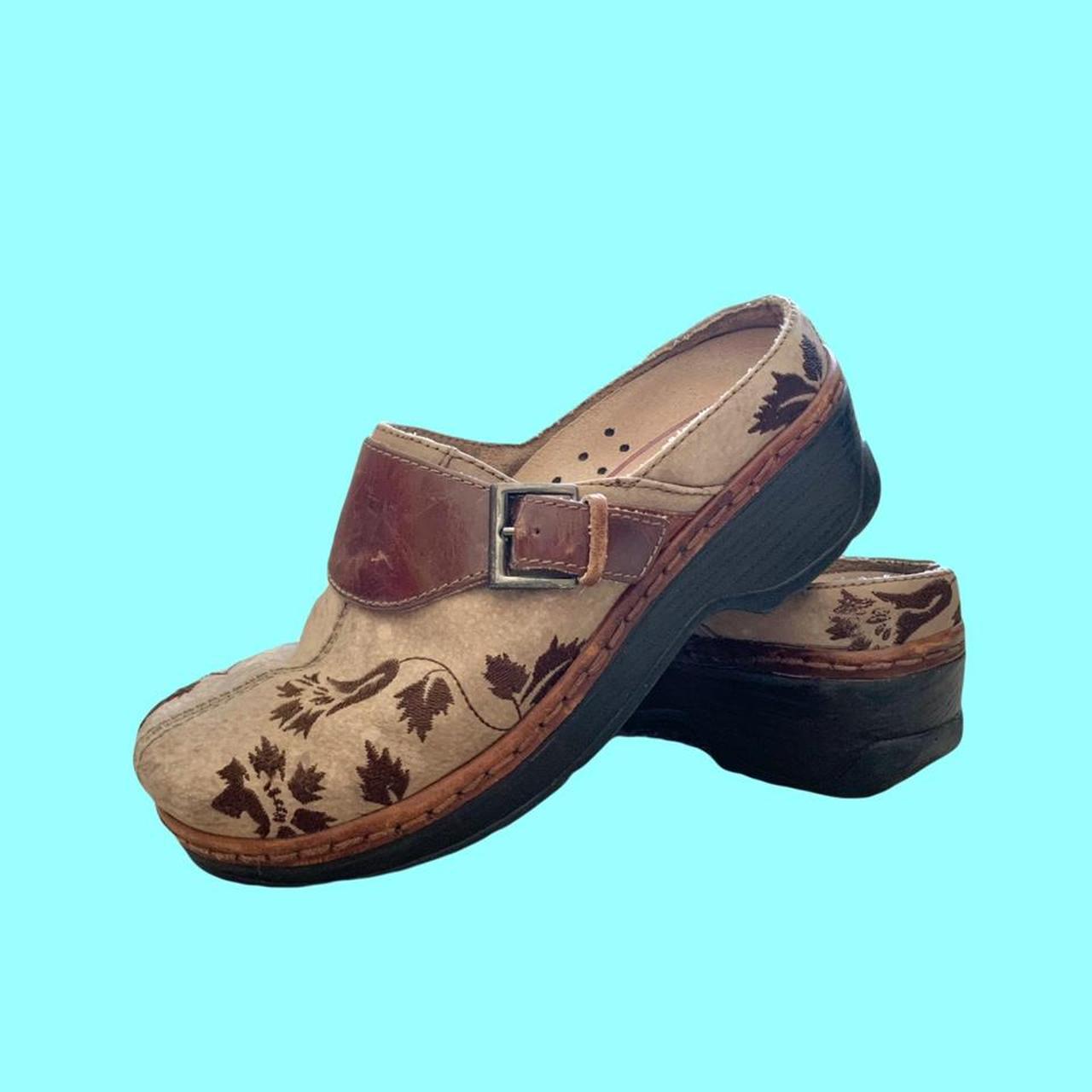 Womens Y2K Chunky Brown Wood style Fall Clogs Klogs.... - Depop