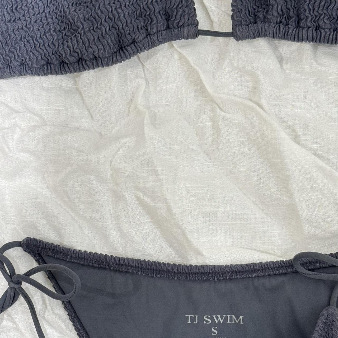 TJ swim ruched bikinis in navy Worn once Perfect... - Depop
