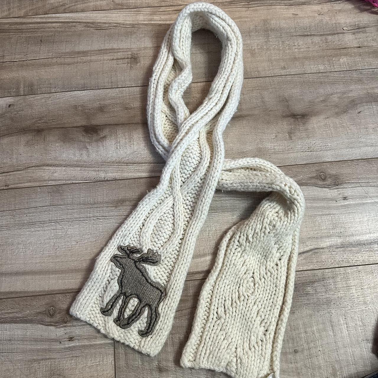 Abercrombie white /cream cable knit scarf 30% wool... - Depop