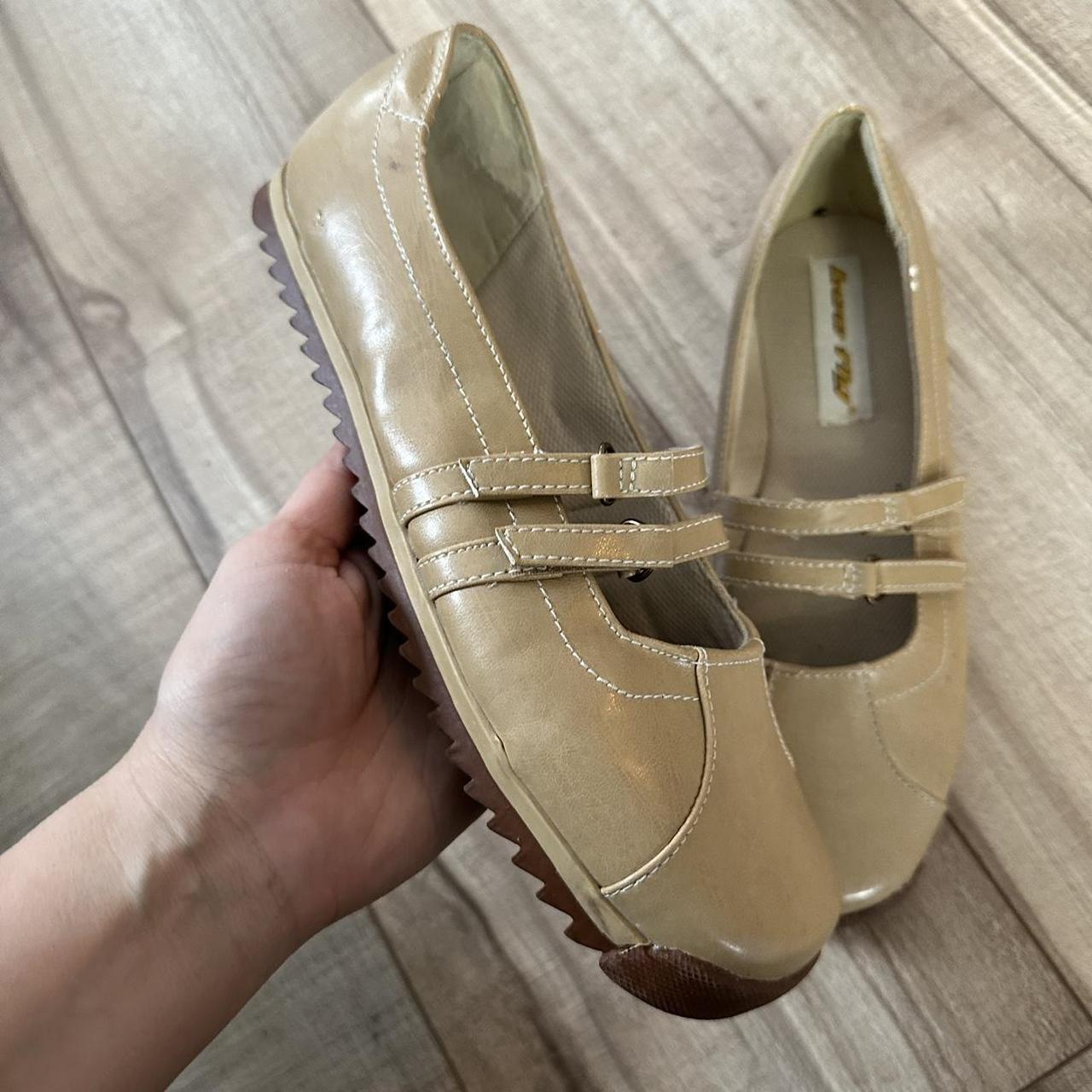 Blockette Mary Jane tan flats By bee fly No size... - Depop