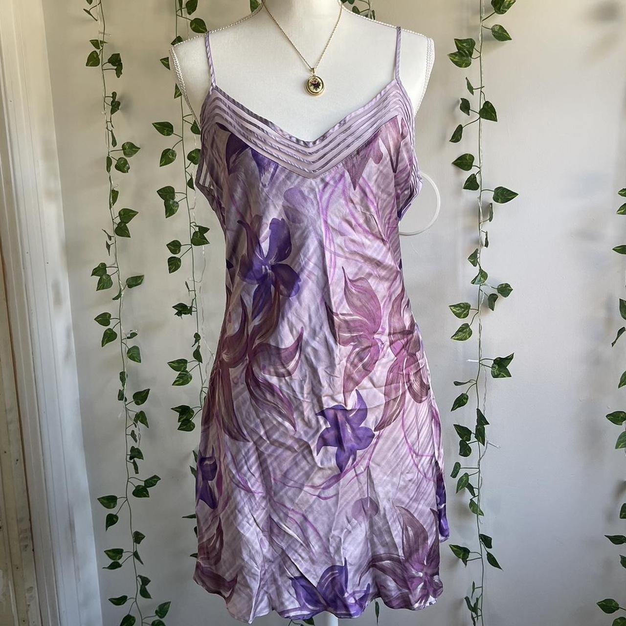 Vintage early 2000’s victoria’s secret 100% silk... - Depop