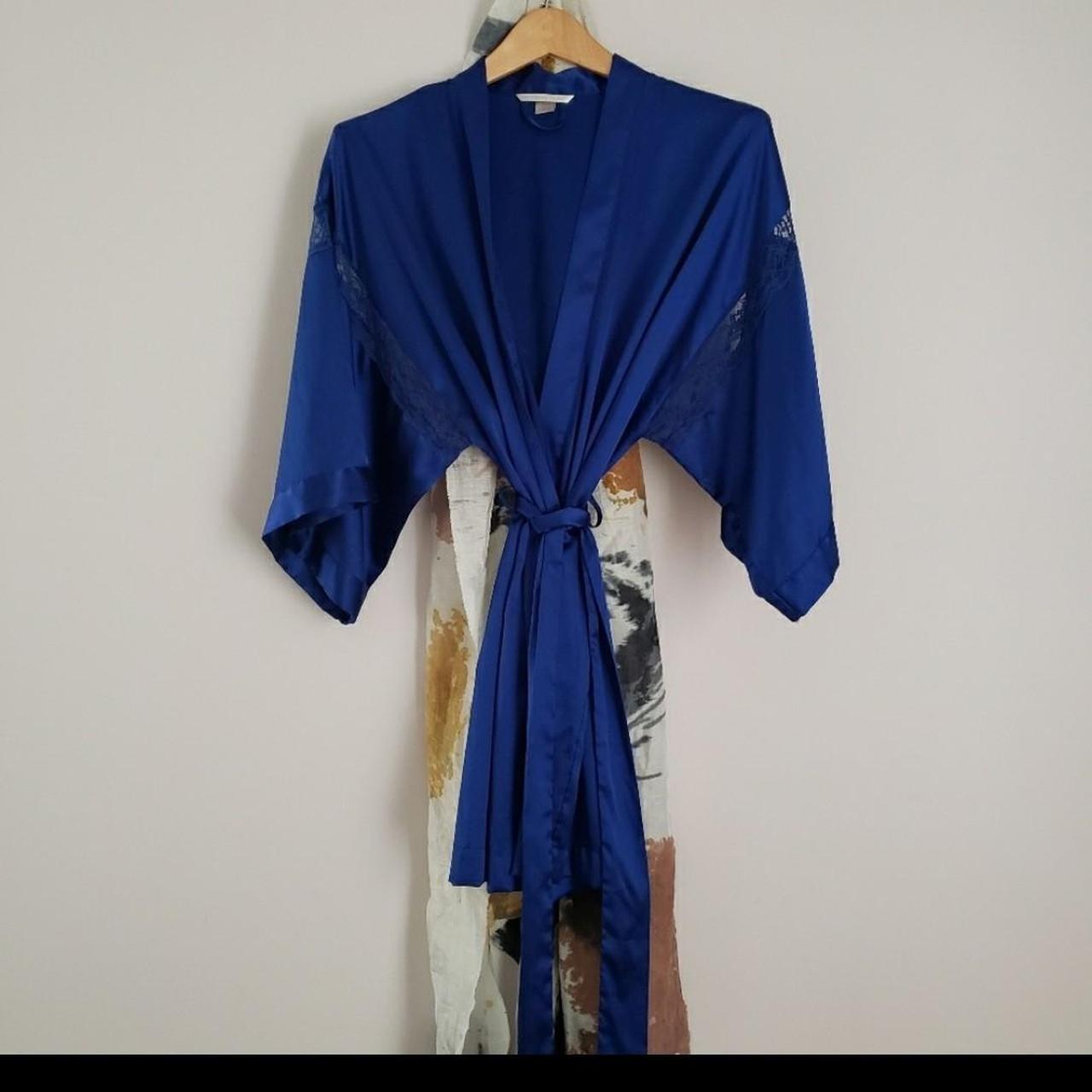 Victoria's Secret Women's Blue Robe | Depop