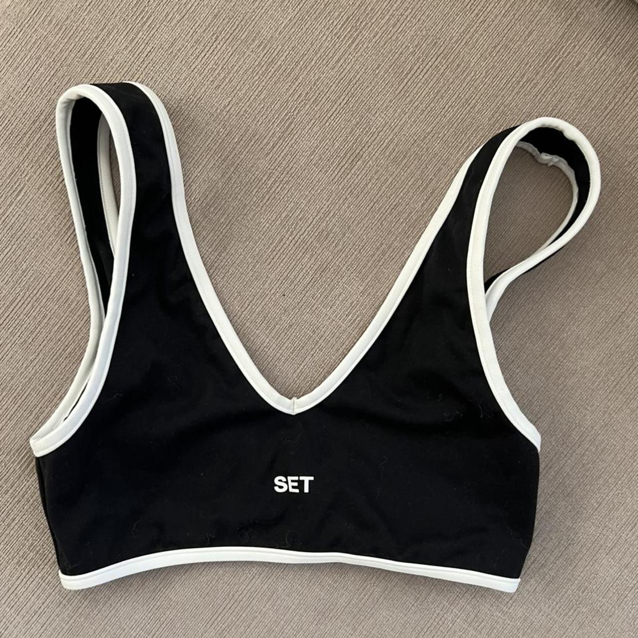 SET ACTIVE Dip Bra Contrast | size XS - Depop