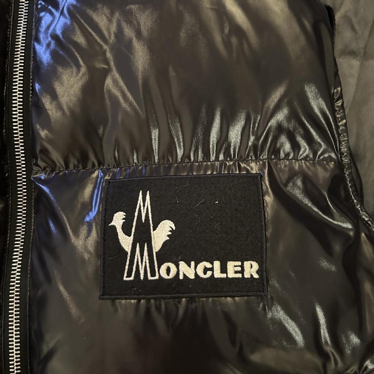 Moncler Gilet Puffer Body Warmer Jacket Size 3... - Depop