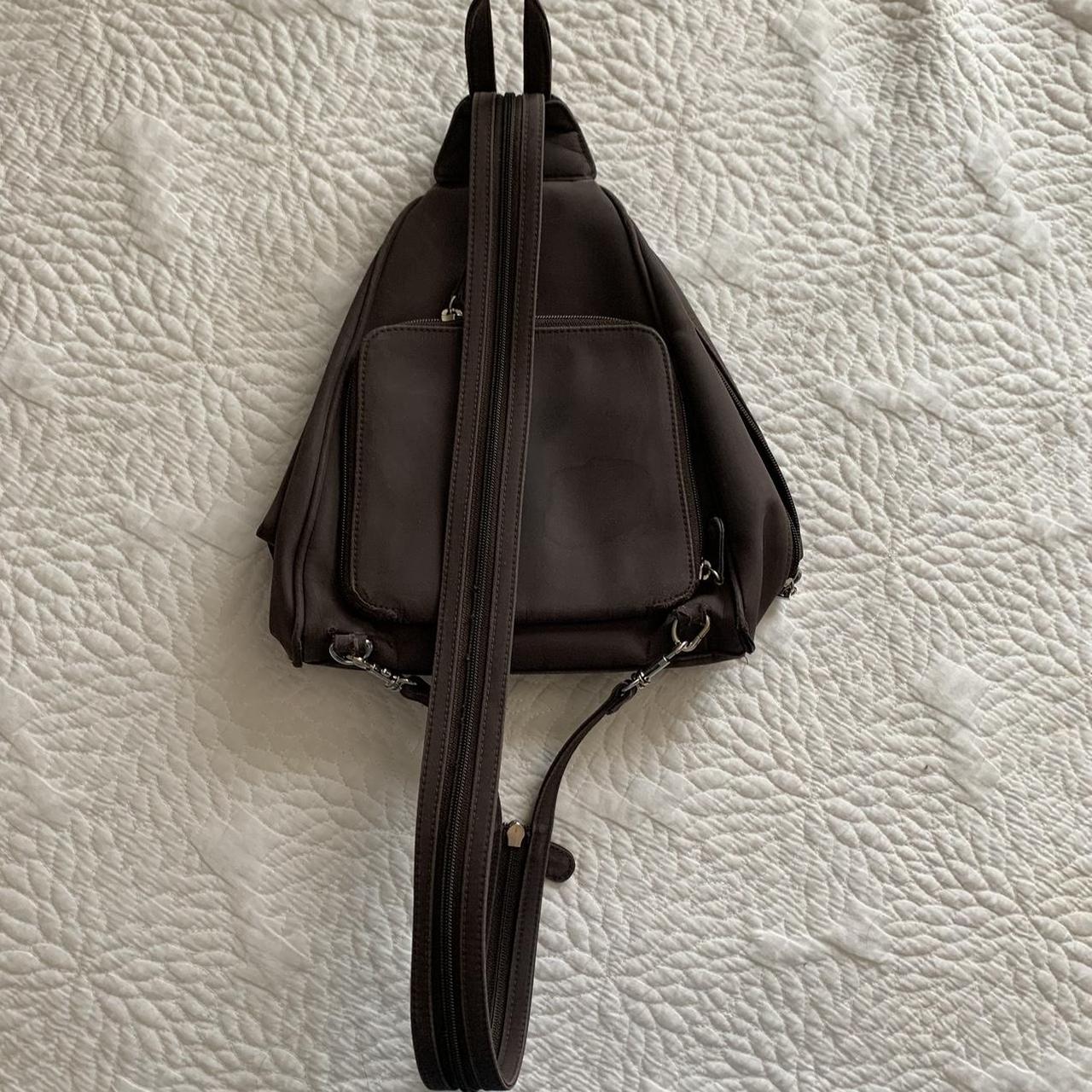 Liz Clairborne Triangle Zip Up Backpack. The cutest... - Depop