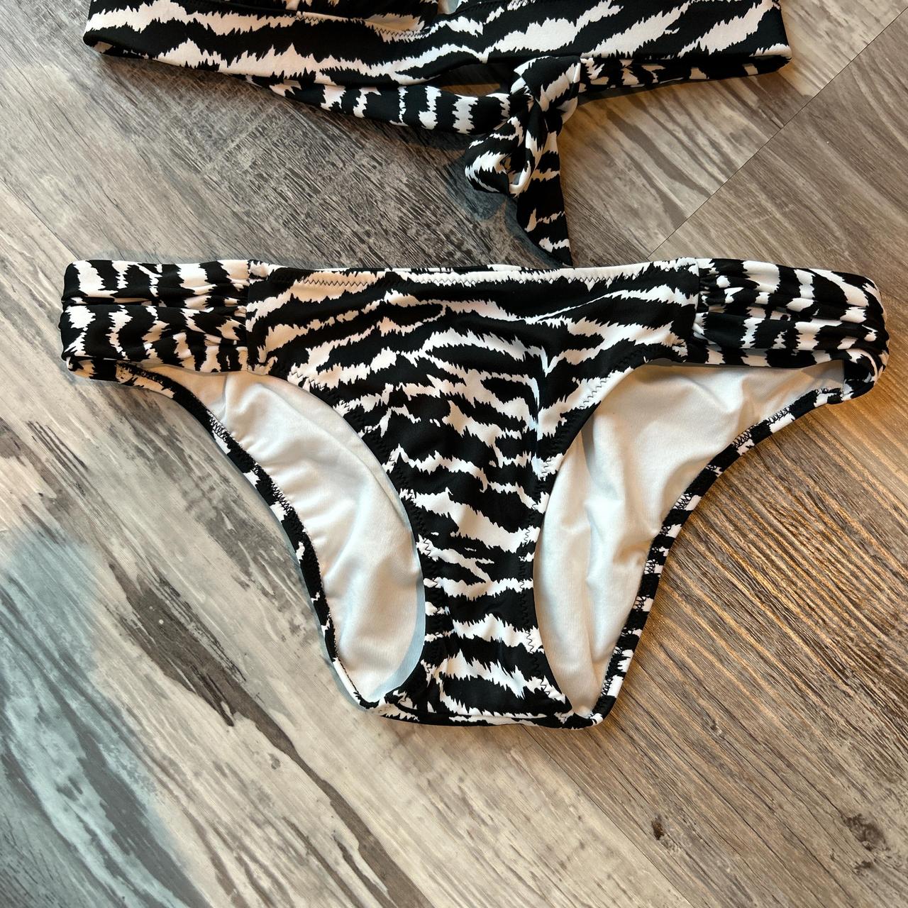 Zebra Bikini Set Victorias Secret Padded Too Is Sz Depop