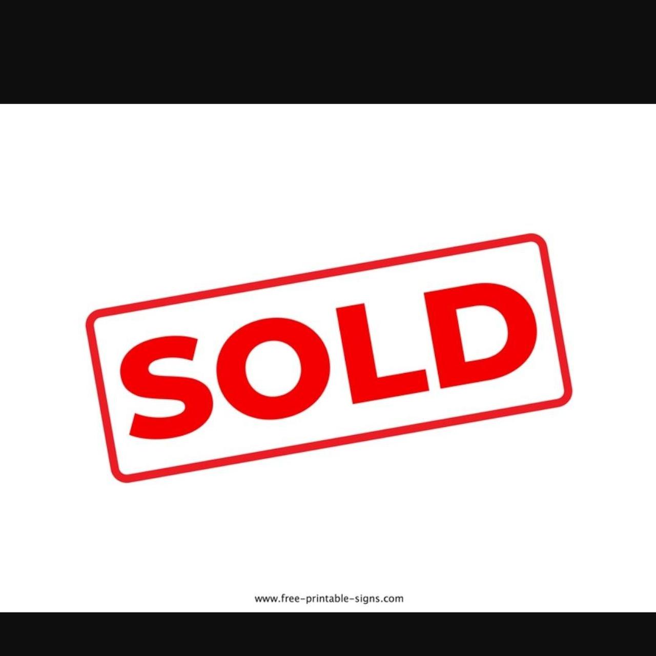 DIOR ECRIC COUTURE iconic makeup eye shadow pallet.... - Depop