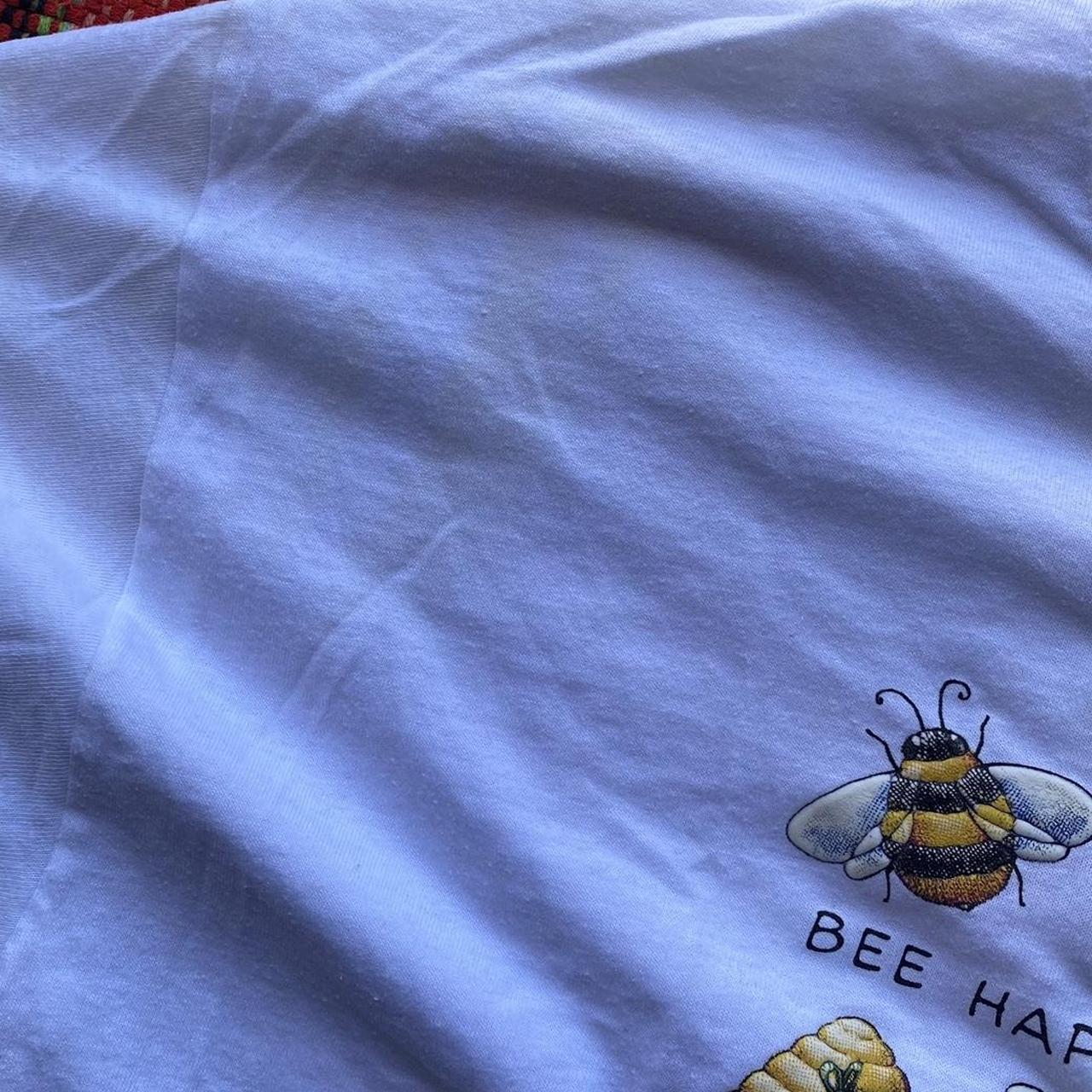 Vintage Bee Tee Shirt Size: Large Brand: Hanes... - Depop