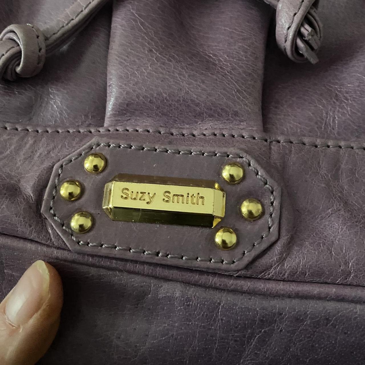 90s Suzy Smith leather shoulder bag Lilac with gold... - Depop