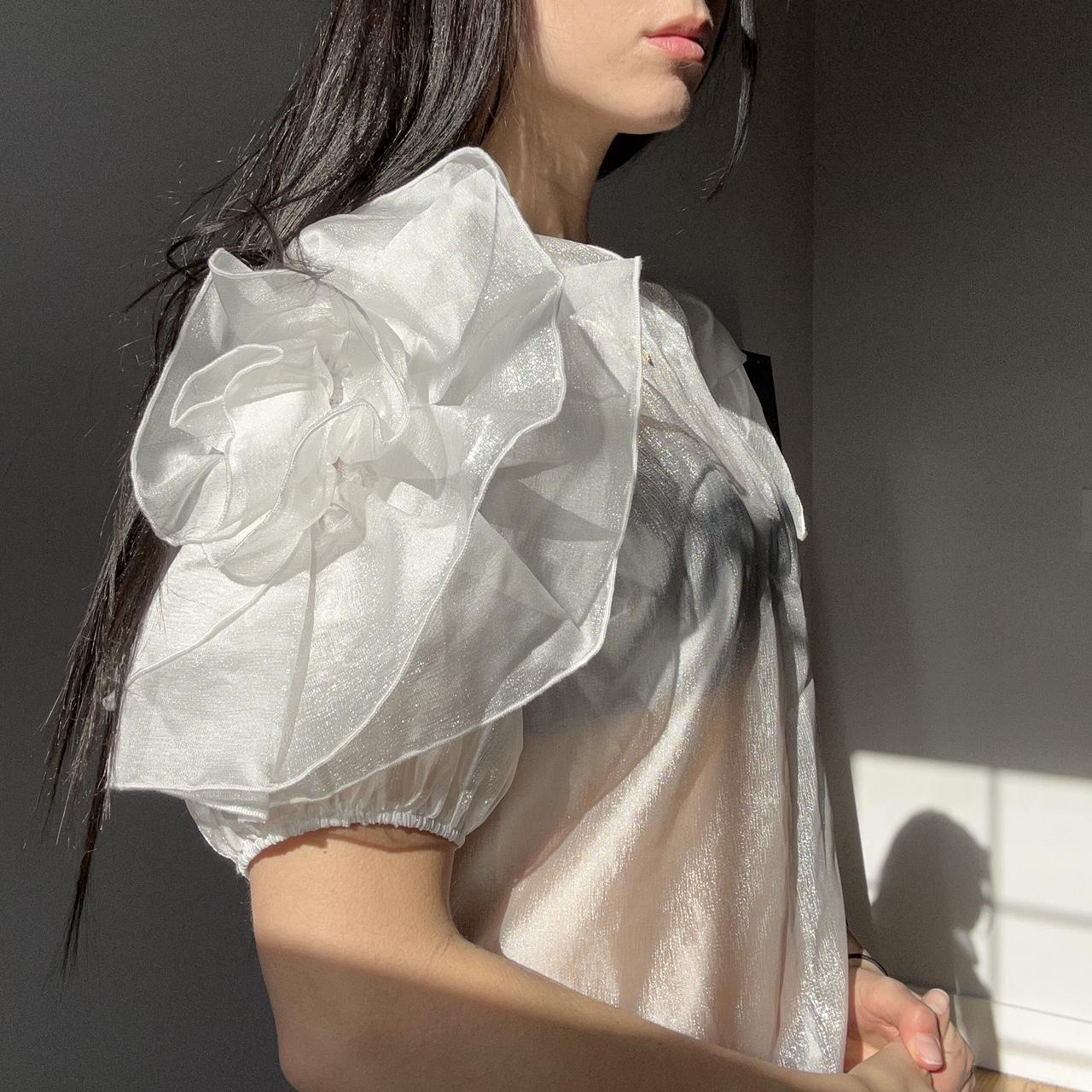 ⭐️POOR THINGS ⭐️ Transparent white top with accent... - Depop