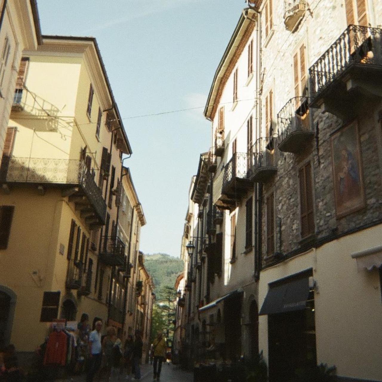 Nikon Nice Touch Zoom point and shoot 35mm film... - Depop