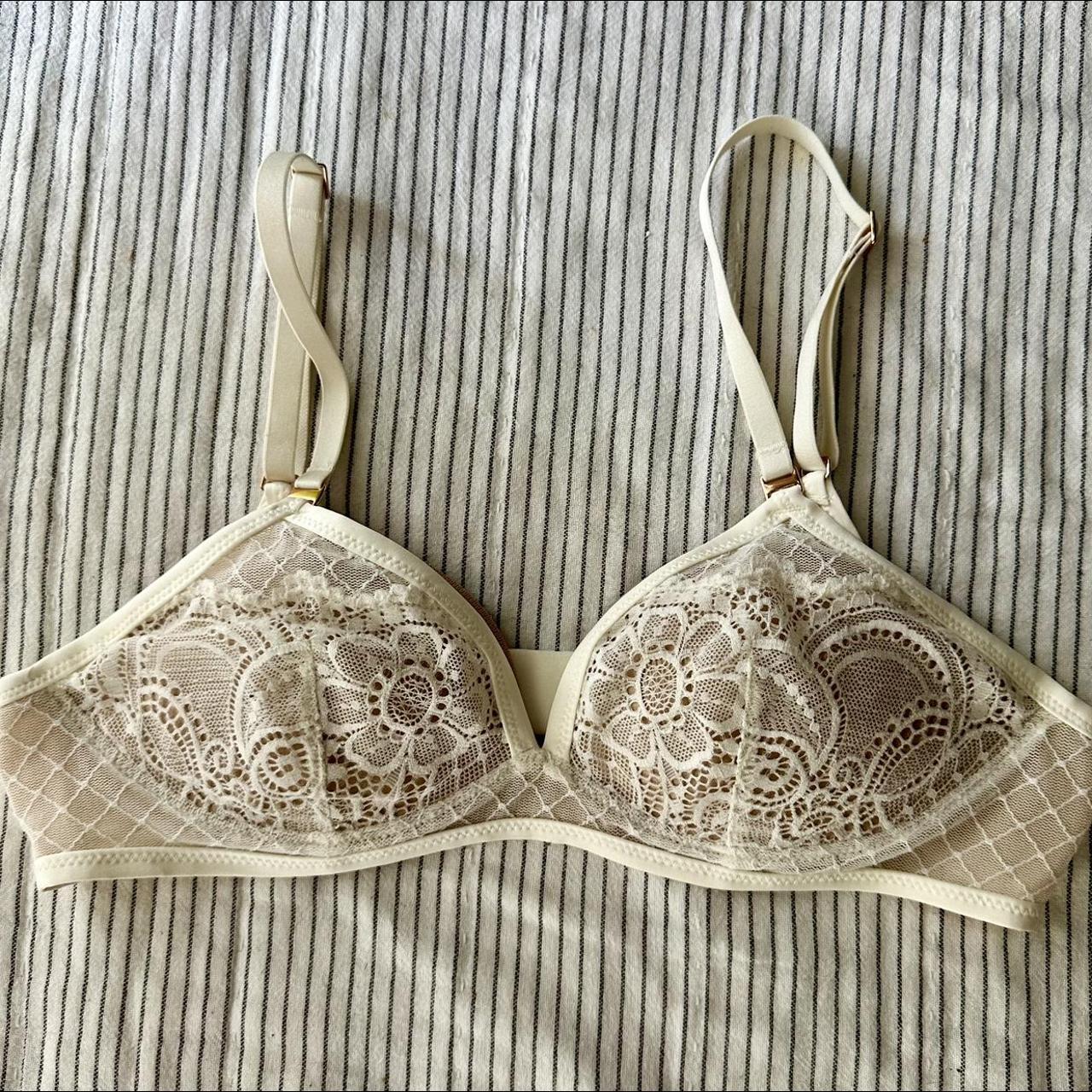 🕊️really pretty wireless push up bra aerie, only worn... - Depop