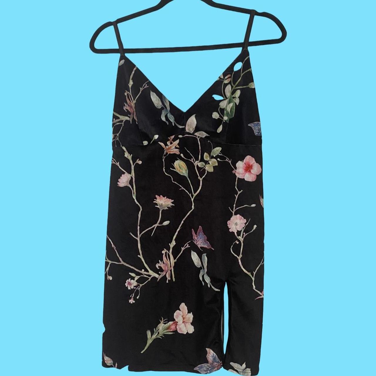 super beautiful velvet nightgown with a slit! size... - Depop