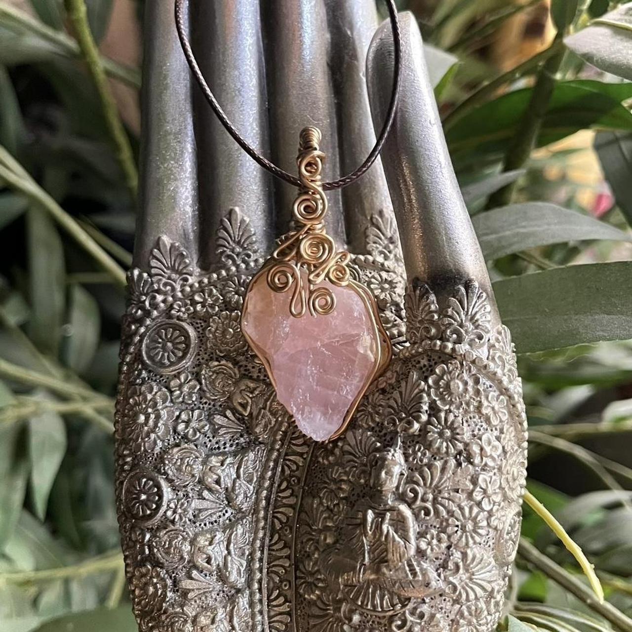 🧚🏼‍♀️🪷 Romantic Fae Rose Quartz Wire Wrapped Necklace... - Depop
