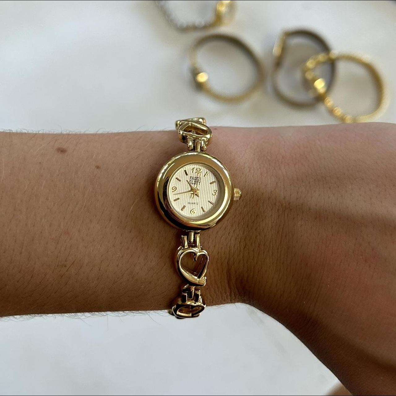 Gold heart vintage watch 💛 ‼️ PLEASE PAY THROUGH... - Depop